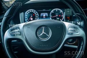 Black Mercedes-Benz S 350 2015 in Riga, with an engine capacity of 3.00 L and mileage of 264 thousand km for 19990 €, photo 28 on AUTOMOTO.COM.LV