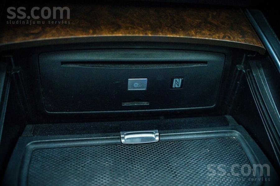 Black Mercedes-Benz S 350 2015 in Riga, with an engine capacity of 3.00 L and mileage of 264 thousand km for 19990 €, photo 34 on AUTOMOTO.COM.LV