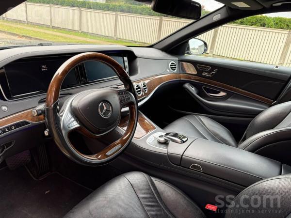 Melns Mercedes-Benz S 350 2015 Rīga, ar dzinēja tilpumu 3.00 L un nobraukumu 254 tūkst. km par 19900 €, foto 7 vietnē AUTOMOTO.COM.LV