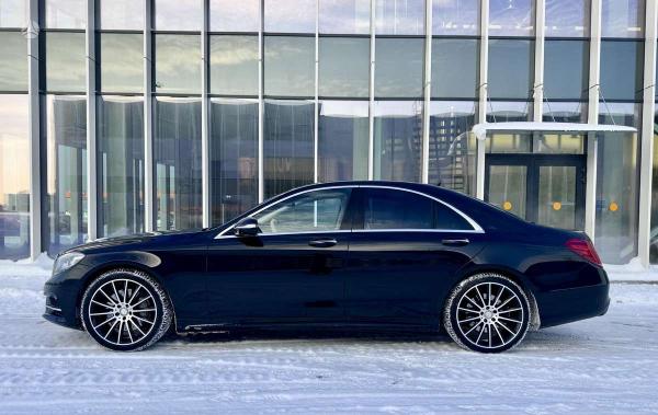 Melns Mercedes-Benz S 350 2016 Viļņa, ar dzinēja tilpumu 2.99 L un nobraukumu 253 tūkst. km par 26400 €, foto 2 vietnē AUTOMOTO.COM.LV