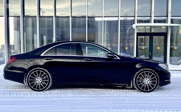Melns Mercedes-Benz S 350 2016 Viļņa, ar dzinēja tilpumu 2.99 L un nobraukumu 253 tūkst. km par 26400 €, foto 7 vietnē AUTOMOTO.COM.LV