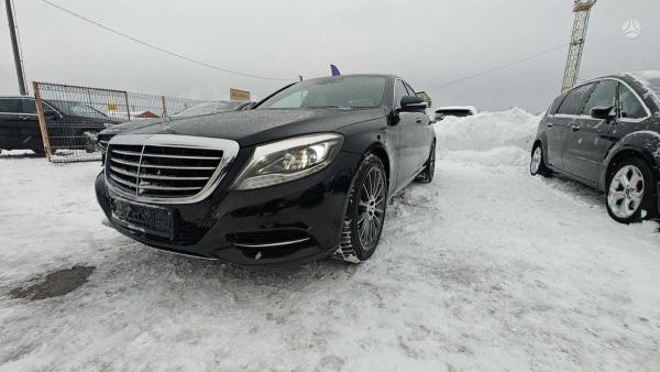 Черный Мерседес С 350 2016 в Вильнюс, объемом двигателя 3.00 л и пробегом 250 тыс. км за 19900 €, фото 4 на AUTOMOTO.COM.LV
