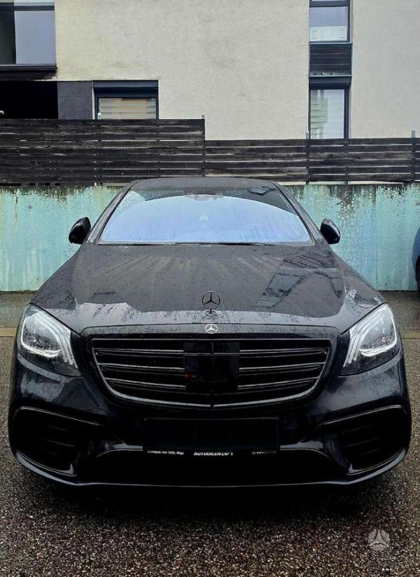 Black Mercedes-Benz S 350 2016 in Vilnius, with an engine capacity of 2.99 L and mileage of 380 thousand km for 28500 €, photo 1 on AUTOMOTO.COM.LV