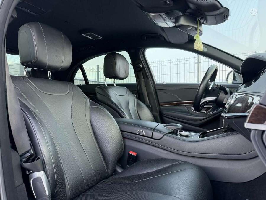 Black Mercedes-Benz S 350 2016 in Siauliai, with an engine capacity of 2.99 L and mileage of 277 thousand km for 27000 €, photo 15 on AUTOMOTO.COM.LV