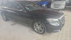 Black Mercedes-Benz S 350 2016 in Klaipeda, with an engine capacity of 3.00 L and mileage of 333 thousand km for 19950 €, photo 4 on AUTOMOTO.COM.LV