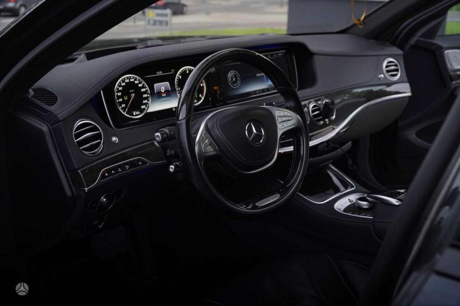 Black Mercedes-Benz S 350 2016 in Vilnius, with an engine capacity of 2.99 L and mileage of 293 thousand km for 27000 €, photo 8 on AUTOMOTO.COM.LV