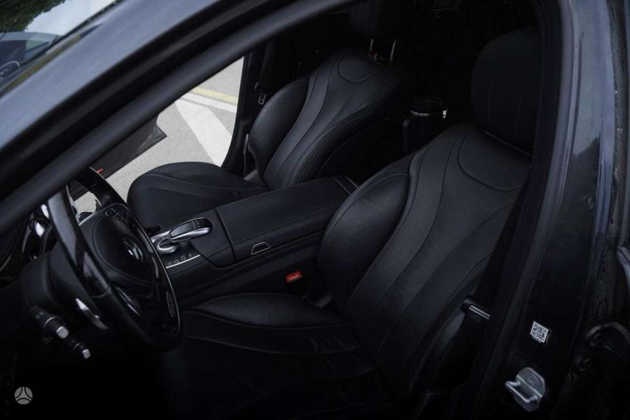 Black Mercedes-Benz S 350 2016 in Vilnius, with an engine capacity of 2.99 L and mileage of 293 thousand km for 27000 €, photo 13 on AUTOMOTO.COM.LV