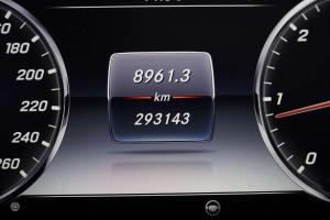 Black Mercedes-Benz S 350 2016 in Vilnius, with an engine capacity of 2.99 L and mileage of 293 thousand km for 27000 €, photo 15 on AUTOMOTO.COM.LV