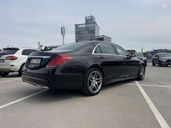 Mercedes-Benz S 350 2016 Rīga vietnē Melns Mercedes-Benz S 350 2016 Rīga, ar dzinēja tilpumu 3.00 L un nobraukumu 285 tūkst. km par 27900 €, foto 5 vietnē AUTOMOTO.COM.LV
