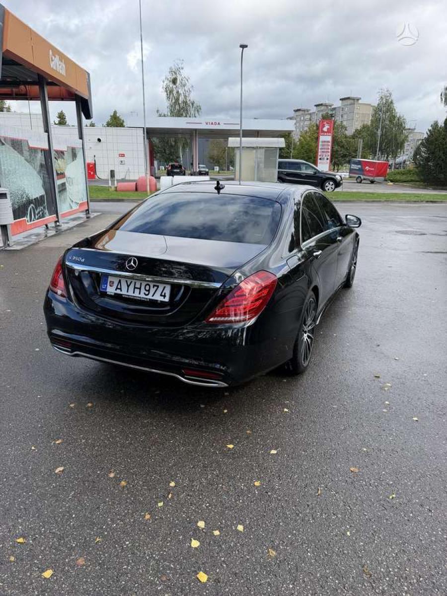 Черный Мерседес С 350 2016 в Каунас, объемом двигателя 2.99 л и пробегом 263 тыс. км за 23200 €, фото 6 на AUTOMOTO.COM.LV