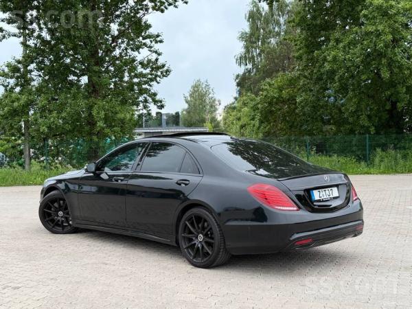 Black Mercedes-Benz S 350 2017 in Riga, with an engine capacity of 3.00 L and mileage of 0 thousand km for 26500 €, photo 10 on AUTOMOTO.COM.LV