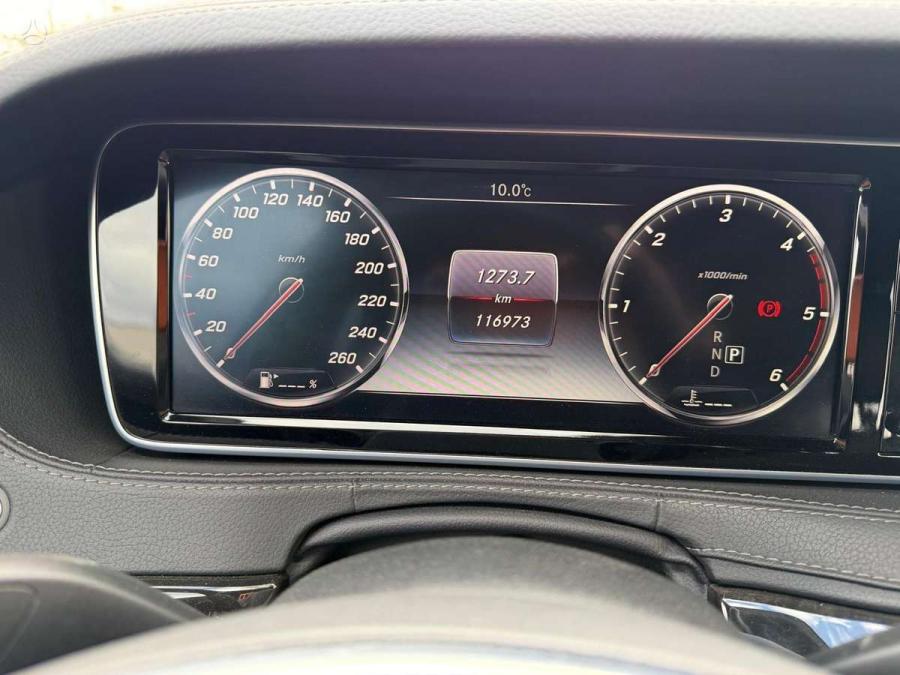 Черный Мерседес С 350 2017 в Каунас, объемом двигателя 2.93 л и пробегом 116 тыс. км за 26800 €, фото 7 на AUTOMOTO.COM.LV