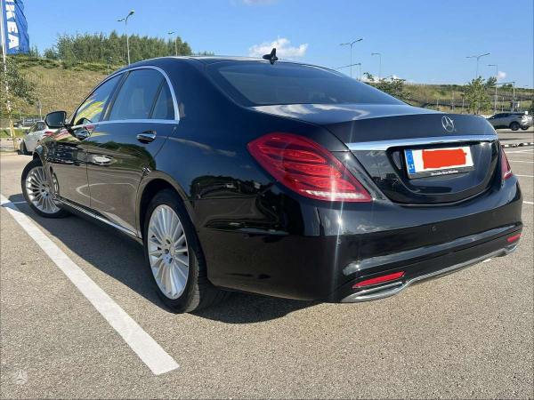 Черный Мерседес С 350 2017 в Вильнюс, объемом двигателя 2.99 л и пробегом 128 тыс. км за 27000 €, фото 4 на AUTOMOTO.COM.LV