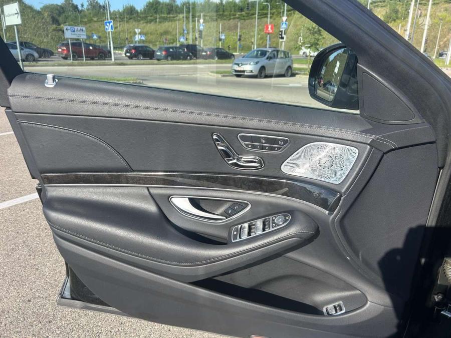 Melns Mercedes-Benz S 350 2017 Viļņa, ar dzinēja tilpumu 2.99 L un nobraukumu 128 tūkst. km par 27000 €, foto 12 vietnē AUTOMOTO.COM.LV