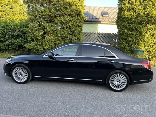 Черный Мерседес С 350 2017 в Юрмала, объемом двигателя 3.00 л и пробегом 249 тыс. км за 30250 €, фото 3 на AUTOMOTO.COM.LV