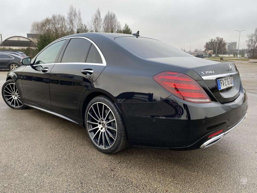Black Mercedes-Benz S 350 2018 in Taurage, with an engine capacity of 2.93 L and mileage of 188 thousand km for 37800 €, photo 3 on AUTOMOTO.COM.LV