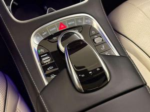 Melns Mercedes-Benz S 350 2018 Marijampole, ar dzinēja tilpumu 2.93 L un nobraukumu 238 tūkst. km par 34750 €, foto 18 vietnē AUTOMOTO.COM.LV