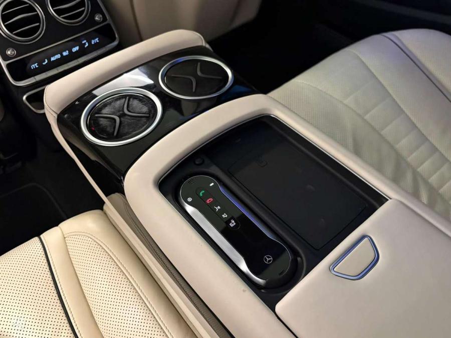 Melns Mercedes-Benz S 350 2018 Marijampole, ar dzinēja tilpumu 2.93 L un nobraukumu 238 tūkst. km par 34750 €, foto 24 vietnē AUTOMOTO.COM.LV