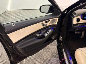 Melns Mercedes-Benz S 350 2018 Marijampole, ar dzinēja tilpumu 2.93 L un nobraukumu 238 tūkst. km par 34750 €, foto 33 vietnē AUTOMOTO.COM.LV