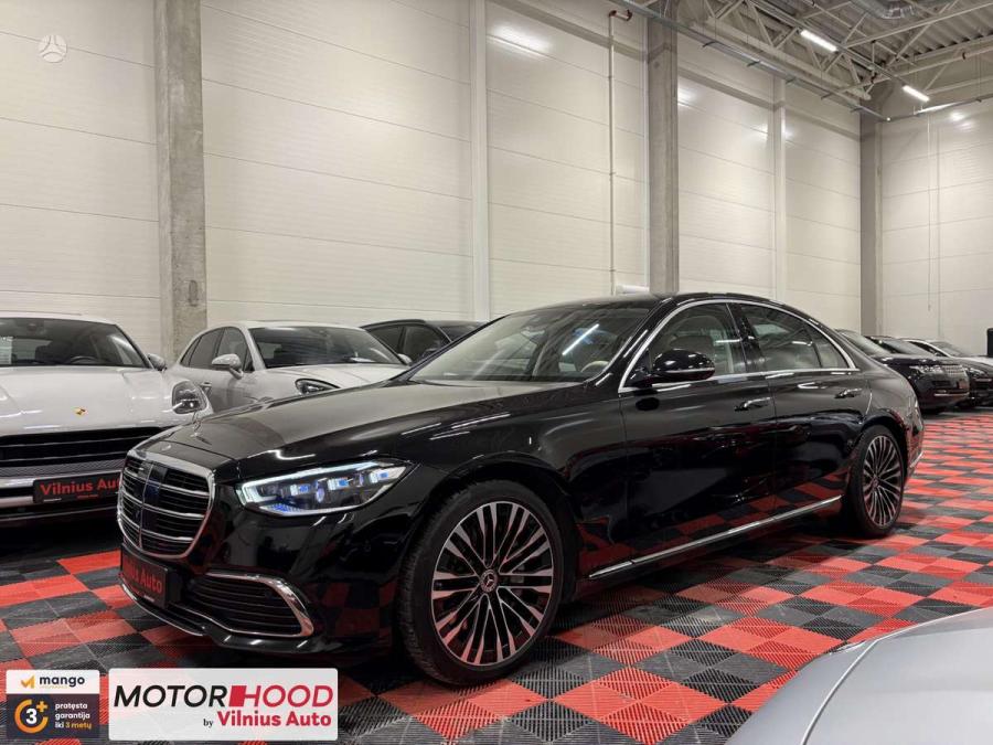 Black Mercedes-Benz S 350 2021 in Vilnius, with an engine capacity of 2.93 L and mileage of 184 thousand km for 59900 €, photo 1 on AUTOMOTO.COM.LV