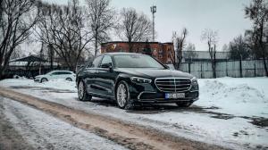 Melns Mercedes-Benz S 350 2021 Rīga, ar dzinēja tilpumu 3.00 L un nobraukumu 94 tūkst. km par 69900 €, foto  vietnē AUTOMOTO.COM.LV