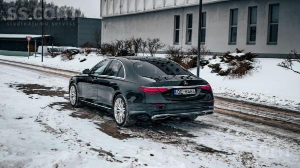 Черный Мерседес С 350 2021 в Рига, объемом двигателя 3.00 л и пробегом 94 тыс. км за 69900 €, фото 3 на AUTOMOTO.COM.LV