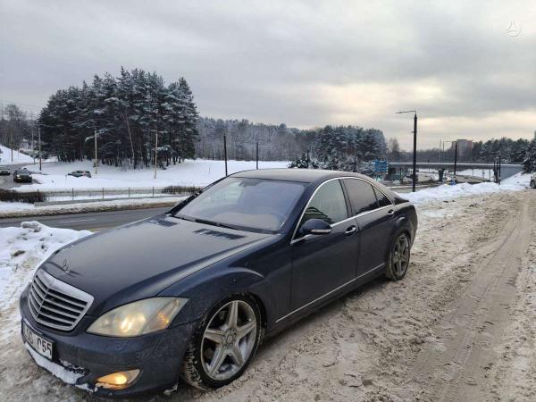 Blue Mercedes-Benz S 350 2007 in Vilnius, with an engine capacity of 3.50 L and mileage of 400 thousand km for 3350 €, photo 1 on AUTOMOTO.COM.LV
