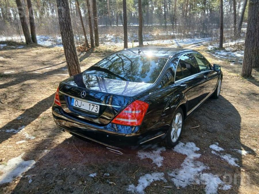Zils Mercedes-Benz S 350 2010 Rīga, ar dzinēja tilpumu 3.00 L un nobraukumu 325 tūkst. km par 12000 €, foto 5 vietnē AUTOMOTO.COM.LV