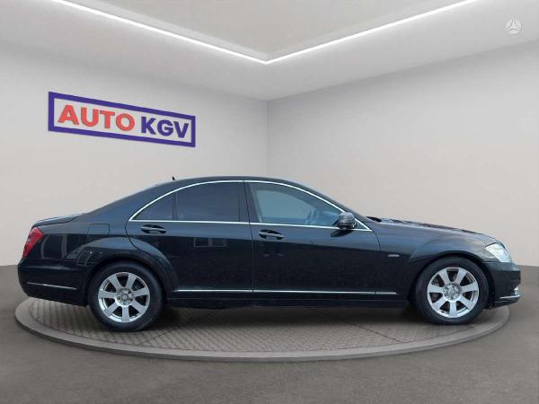 Blue Mercedes-Benz S 350 2011 in Kaunas, with an engine capacity of 3.00 L and mileage of 290 thousand km for 11999 €, photo 6 on AUTOMOTO.COM.LV