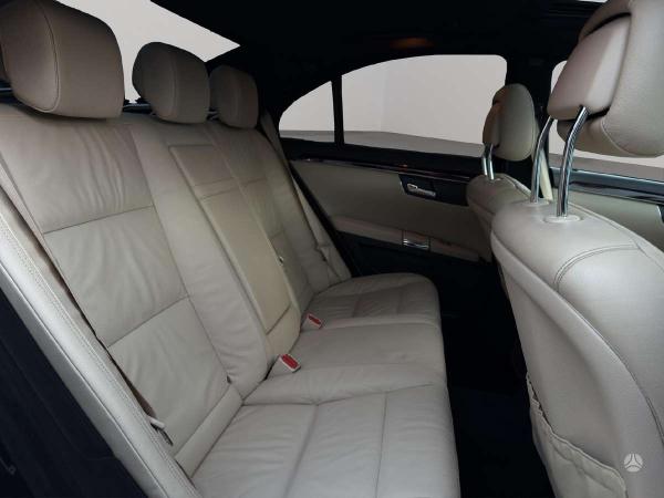Blue Mercedes-Benz S 350 2011 in Kaunas, with an engine capacity of 3.00 L and mileage of 290 thousand km for 11999 €, photo 10 on AUTOMOTO.COM.LV