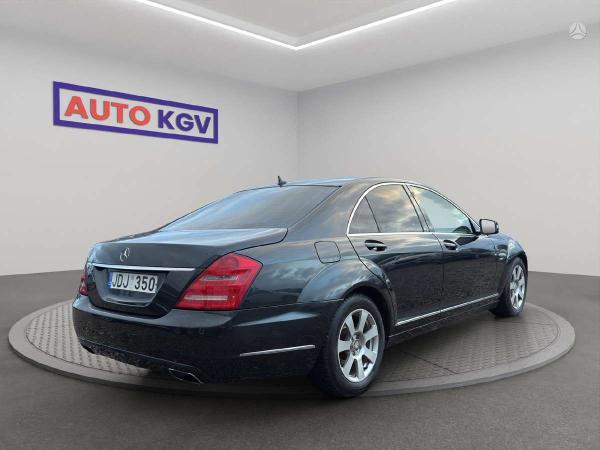 Zils Mercedes-Benz S 350 2011 Kauņa, ar dzinēja tilpumu 3.00 L un nobraukumu 290 tūkst. km par 11999 €, foto 5 vietnē AUTOMOTO.COM.LV