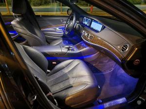 Zils Mercedes-Benz S 350 2014 Viļņa, ar dzinēja tilpumu 2.99 L un nobraukumu 345 tūkst. km par 16000 €, foto 21 vietnē AUTOMOTO.COM.LV