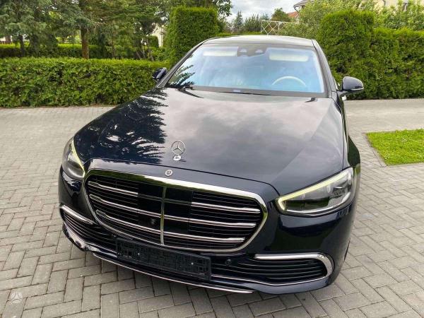 Синий Мерседес С 350 2023 в Вильнюс, объемом двигателя 3.00 л и пробегом 141 тыс. км за 65000 €, фото 6 на AUTOMOTO.COM.LV