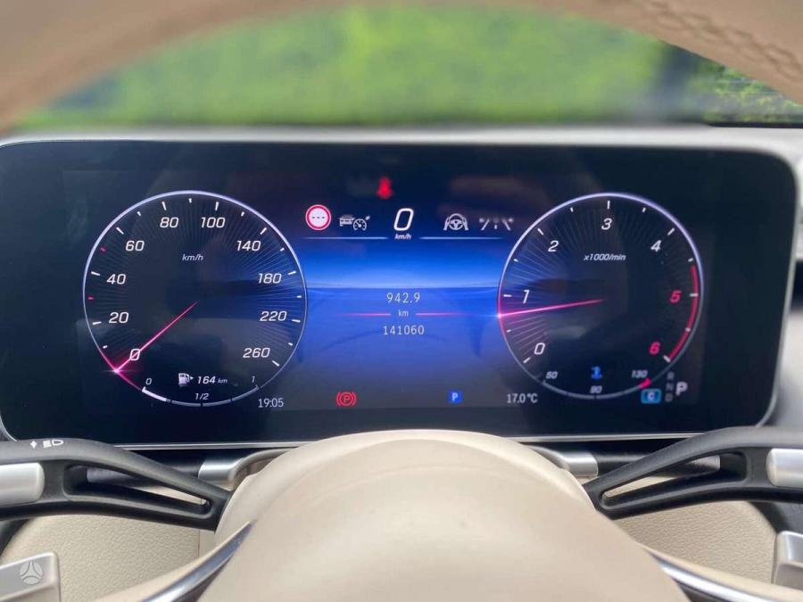 Синий Мерседес С 350 2023 в Вильнюс, объемом двигателя 3.00 л и пробегом 141 тыс. км за 65000 €, фото 34 на AUTOMOTO.COM.LV