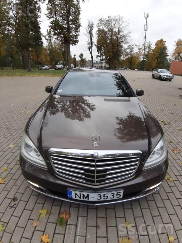 Коричневый Мерседес С 350 2009 в Рига, объемом двигателя 3.00 л и пробегом 283 тыс. км за 10000 €, фото 7 на AUTOMOTO.COM.LV