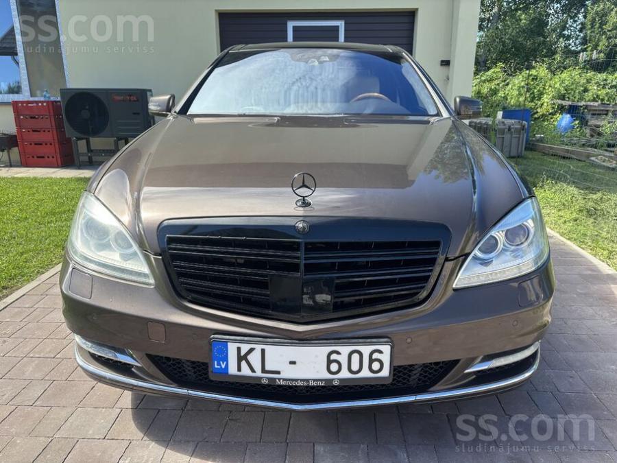 Brūns Mercedes-Benz S 350 2010 Rīga, ar dzinēja tilpumu 3.00 L un nobraukumu 320 tūkst. km par 10500 €, foto 3 vietnē AUTOMOTO.COM.LV