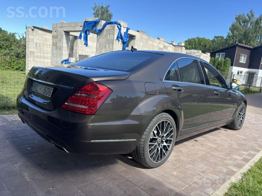 Brūns Mercedes-Benz S 350 2010 Rīga, ar dzinēja tilpumu 3.00 L un nobraukumu 320 tūkst. km par 10500 €, foto 6 vietnē AUTOMOTO.COM.LV