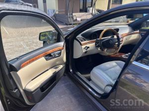Brūns Mercedes-Benz S 350 2010 Rīga, ar dzinēja tilpumu 3.00 L un nobraukumu 320 tūkst. km par 10500 €, foto 11 vietnē AUTOMOTO.COM.LV