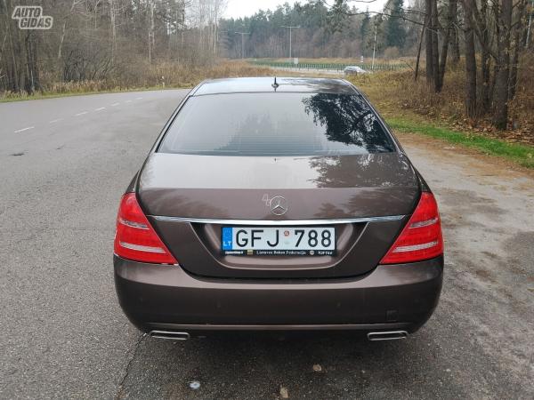 Brūns Mercedes-Benz S 350 2011 Ukmergė, ar dzinēja tilpumu 3.50 L un nobraukumu 301 tūkst. km par 10199 €, foto 4 vietnē AUTOMOTO.COM.LV