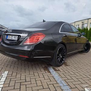 Brown Mercedes-Benz S 350 2015 in Kaunas, with an engine capacity of 2.99 L and mileage of 274 thousand km for 16500 €, photo 16 on AUTOMOTO.COM.LV