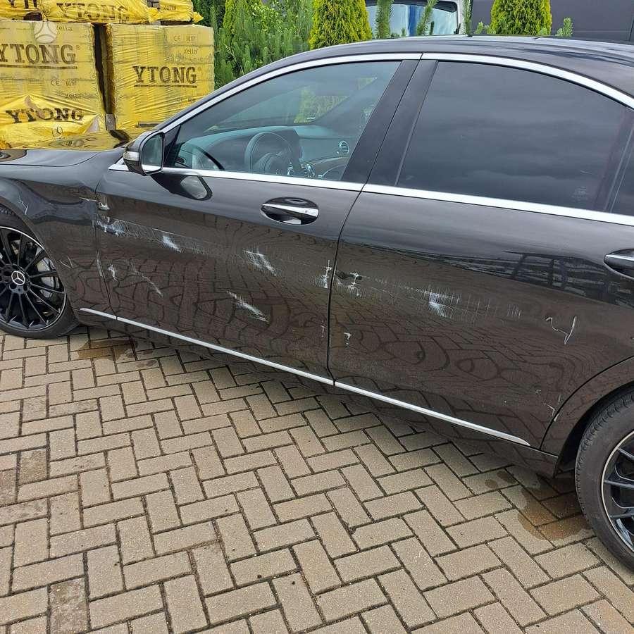 Brown Mercedes-Benz S 350 2015 in Kaunas, with an engine capacity of 2.99 L and mileage of 274 thousand km for 16500 €, photo 17 on AUTOMOTO.COM.LV