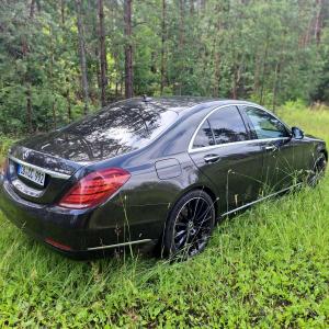 Brown Mercedes-Benz S 350 2015 in Kaunas, with an engine capacity of 2.99 L and mileage of 274 thousand km for 16500 €, photo 25 on AUTOMOTO.COM.LV