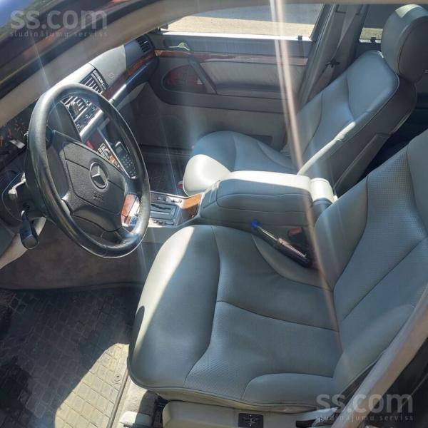 Серый Мерседес С 350 1994 в Рига, объемом двигателя 3.50 л и пробегом 0 тыс. км за 6000 €, фото 3 на AUTOMOTO.COM.LV