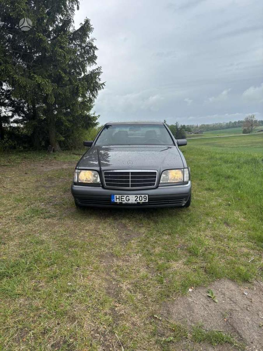 Grey Mercedes-Benz S 350 1995 in Alytus, with an engine capacity of 3.45 L and mileage of 426 thousand km for 3800 €, photo 7 on AUTOMOTO.COM.LV
