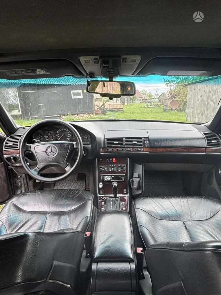 Grey Mercedes-Benz S 350 1995 in Alytus, with an engine capacity of 3.45 L and mileage of 426 thousand km for 3800 €, photo 18 on AUTOMOTO.COM.LV