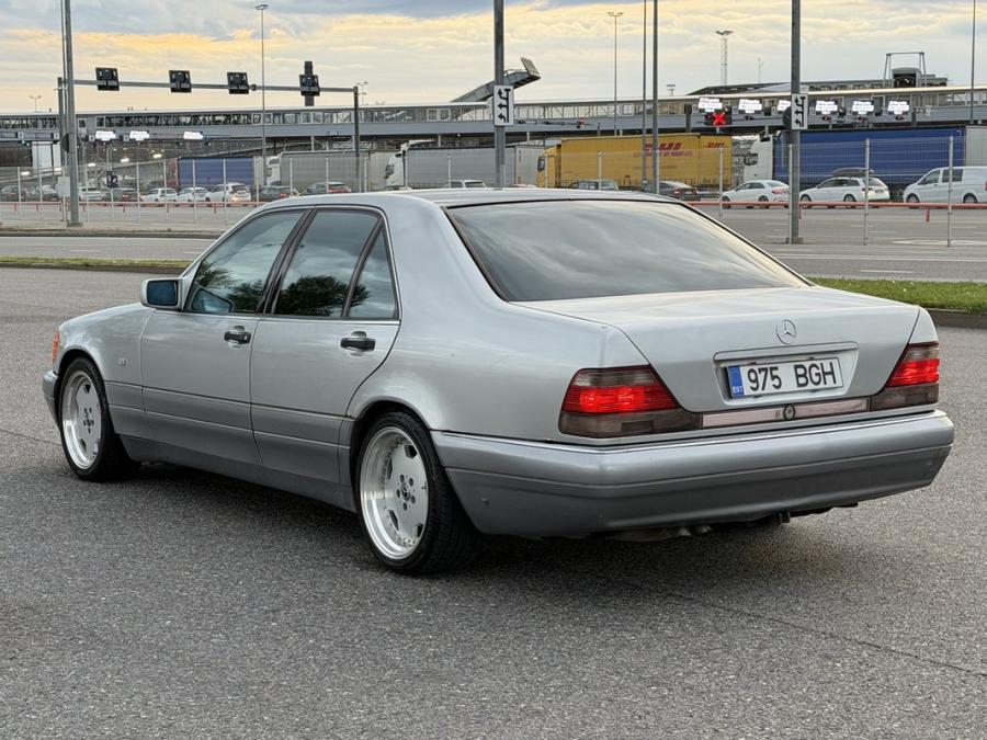 Grey Mercedes-Benz S 350 1995 in Tallinn, with an engine capacity of 3.50 L and mileage of 490 thousand km for 5500 €, photo 18 on AUTOMOTO.COM.LV
