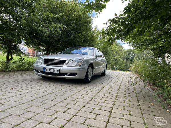 Pelēks Mercedes-Benz S 350 2005 Viļņa, ar dzinēja tilpumu 3.70 L un nobraukumu 385 tūkst. km par 3300 €, foto 3 vietnē AUTOMOTO.COM.LV