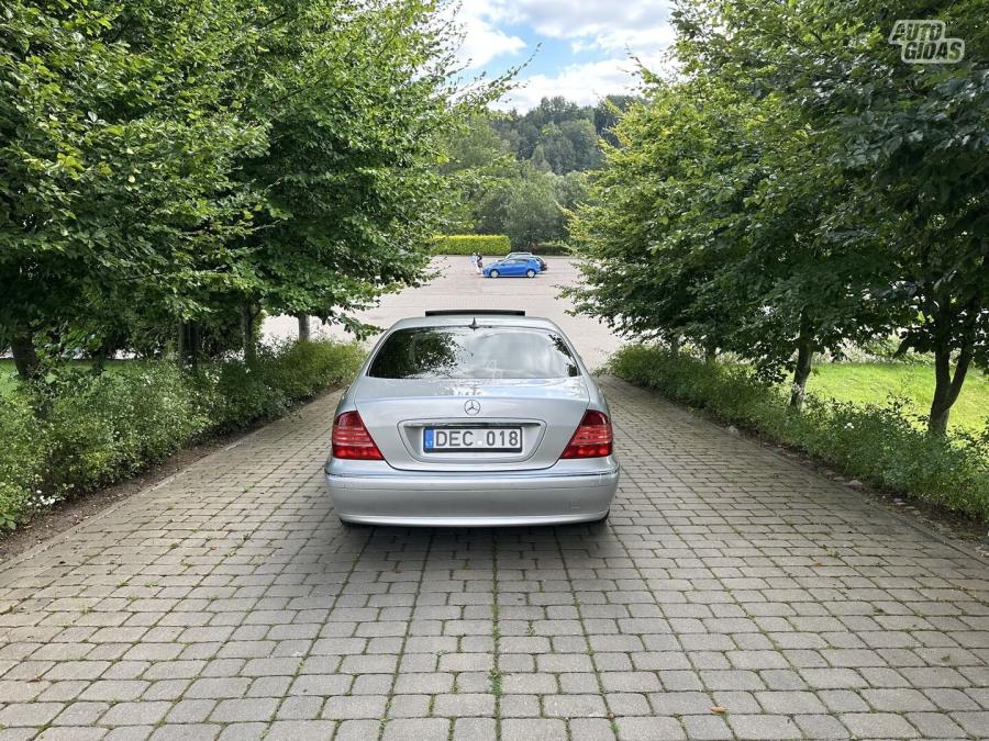 Серый Мерседес С 350 2005 в Вильнюс, объемом двигателя 3.70 л и пробегом 385 тыс. км за 3300 €, фото 5 на AUTOMOTO.COM.LV
