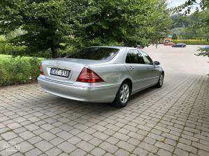 Серый Мерседес С 350 2005 в Вильнюс, объемом двигателя 3.70 л и пробегом 385 тыс. км за 3300 €, фото 7 на AUTOMOTO.COM.LV