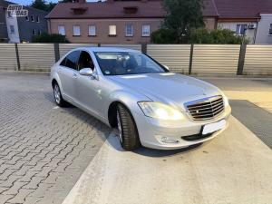 Grey Mercedes-Benz S 350 2006 in Klaipeda, with an engine capacity of 3.50 L and mileage of 345 thousand km for 4000 €, photo 2 on AUTOMOTO.COM.LV